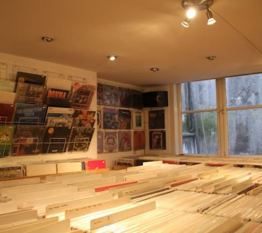 Waxwell Records | Record Shops in Amsterdam, Netherlands